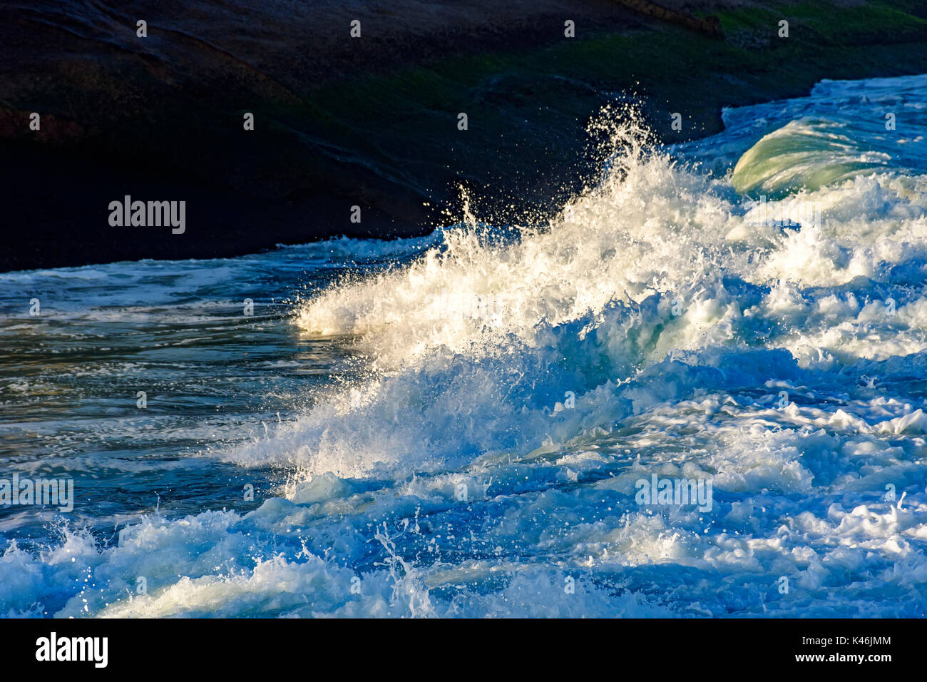 Wave foam hi-res stock photography and images - Alamy