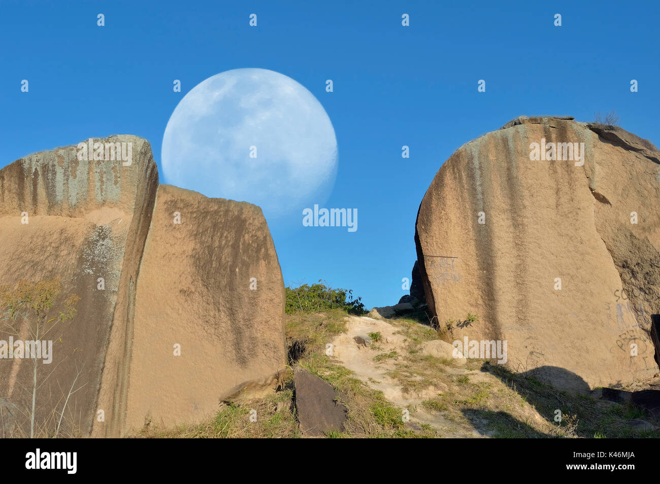 Composite rocks hi-res stock photography and images - Alamy