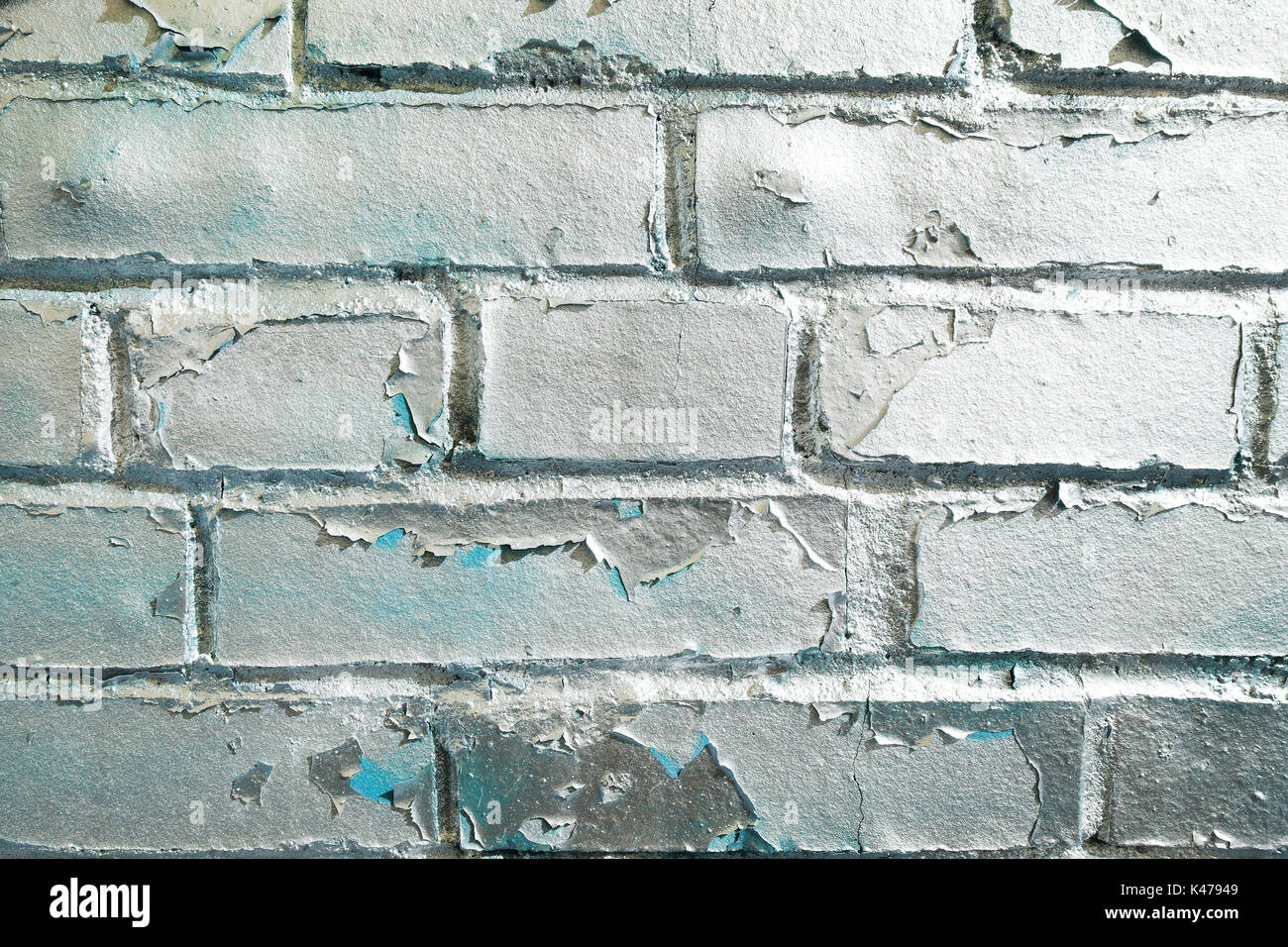 Silver painted bricks hi-res stock photography and images - Alamy