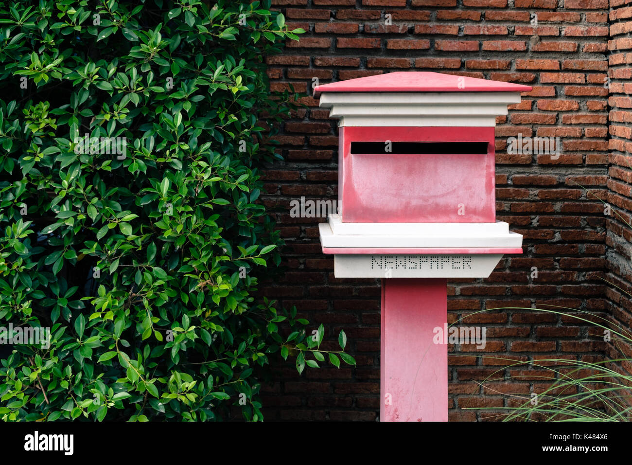 Outbox hi-res stock photography and images - Alamy