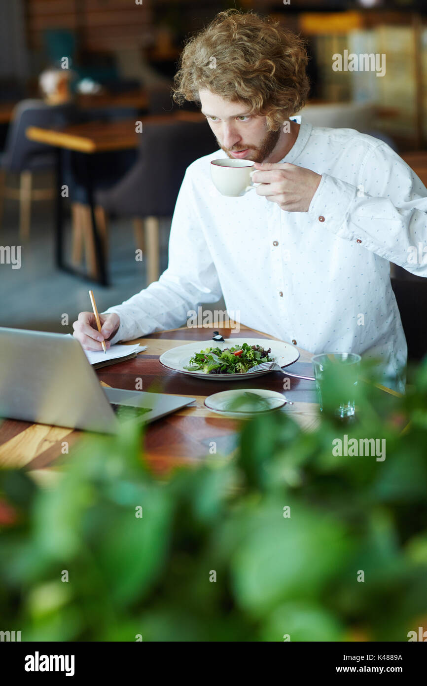 Employee working job hi-res stock photography and images - Alamy