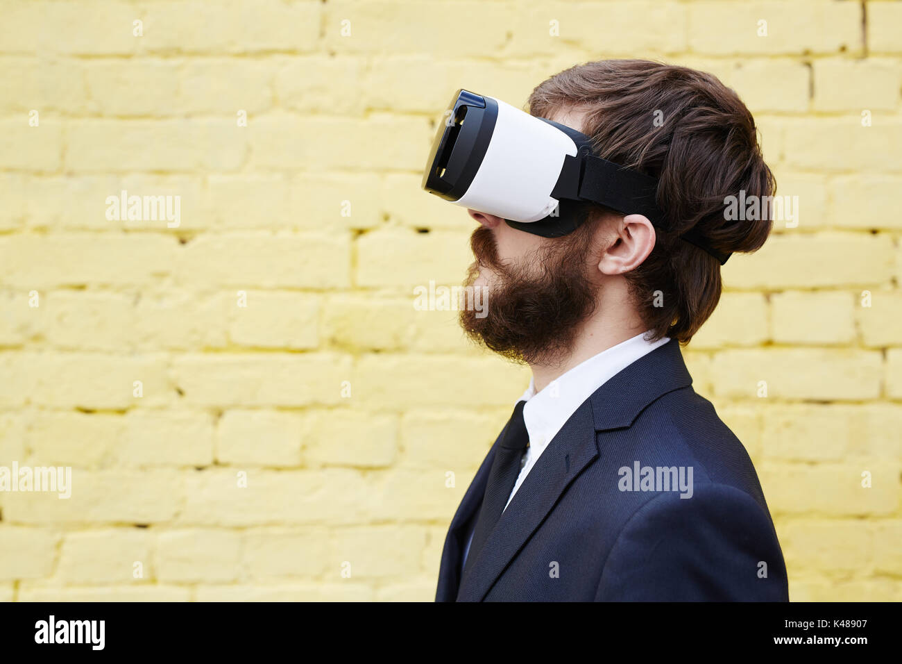 Virtual generation hi-res stock photography and images - Alamy