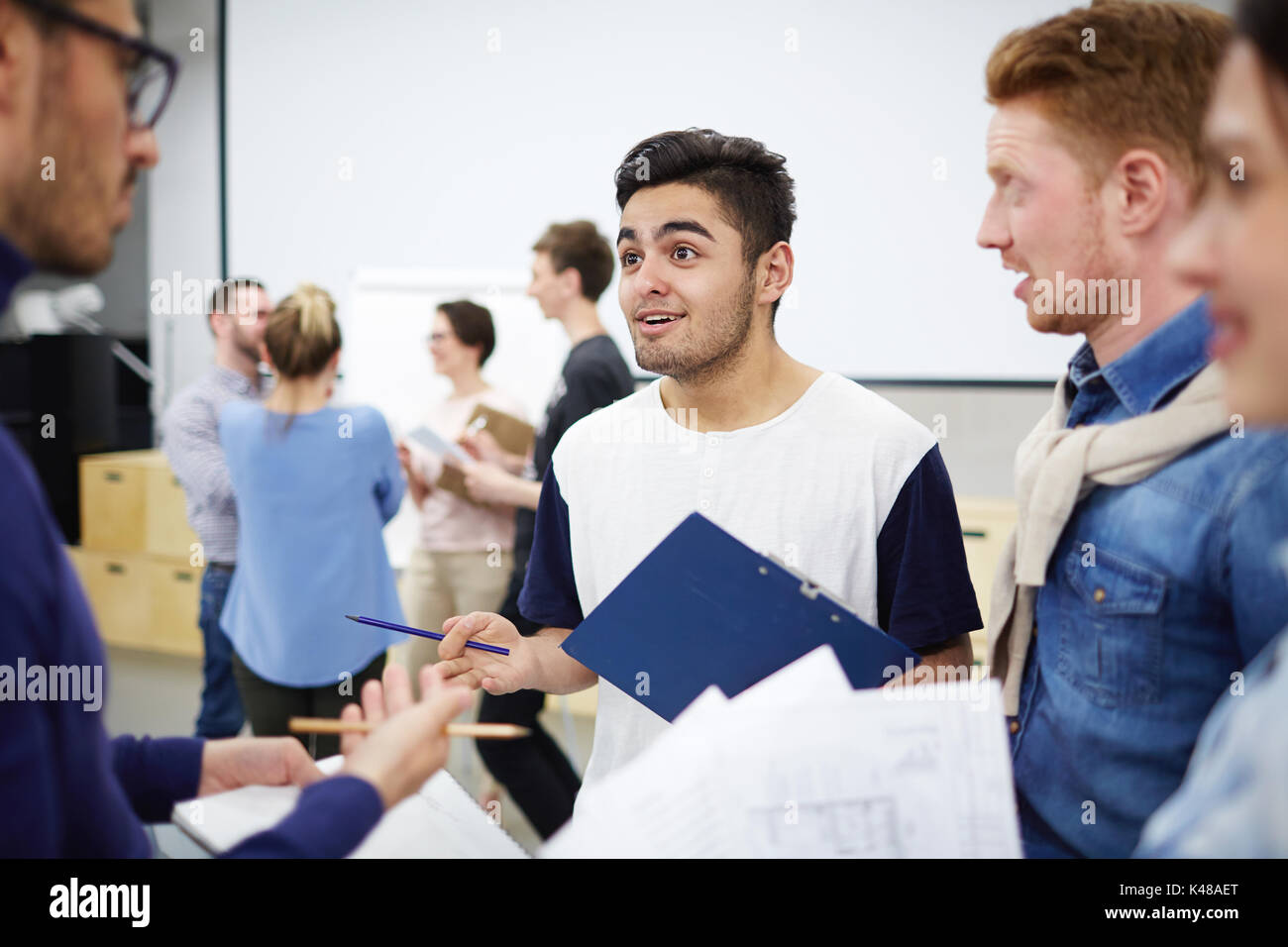 Discussion in group Stock Photo - Alamy
