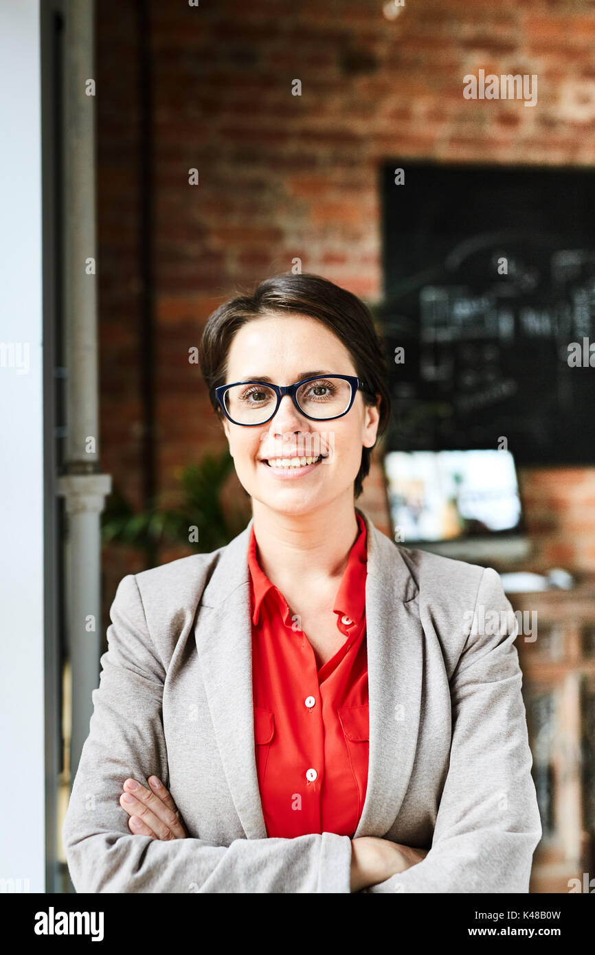 Entrepreneur posing hi-res stock photography and images - Alamy