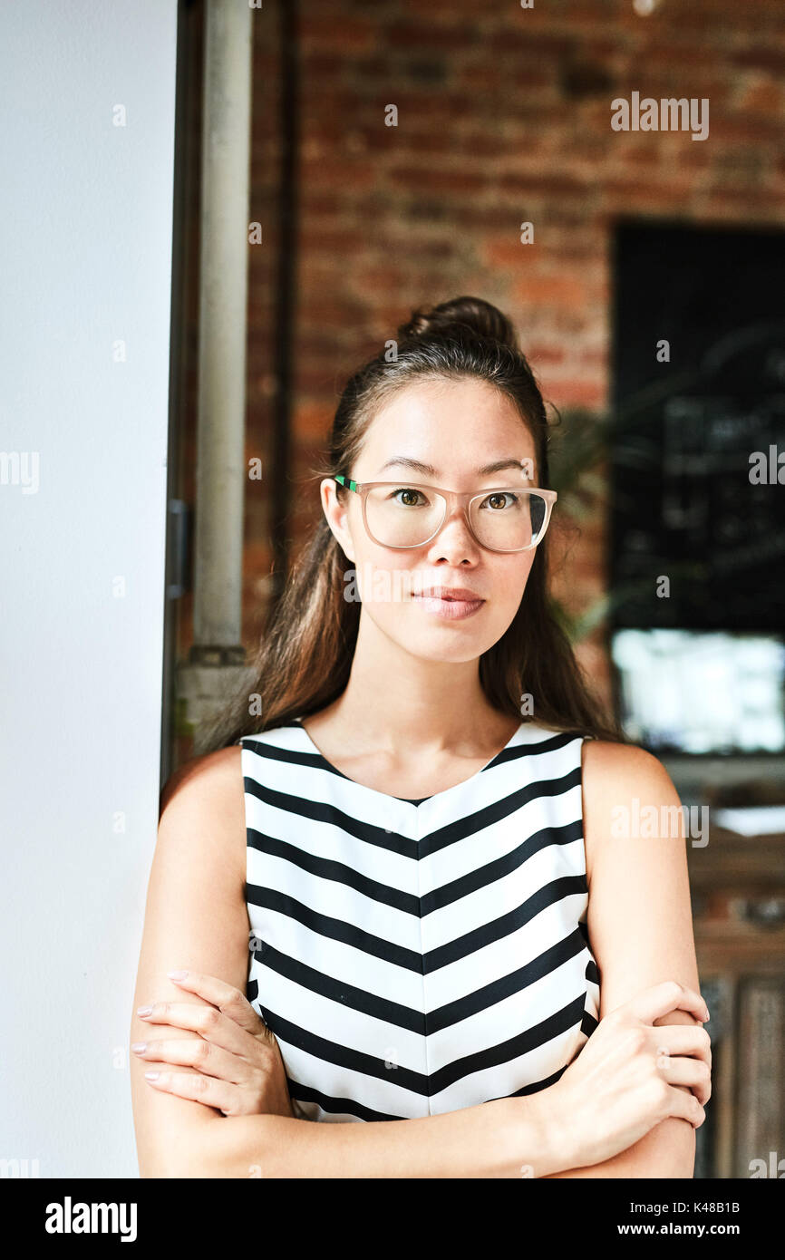 Pretty young asian designer hi-res stock photography and images - Alamy