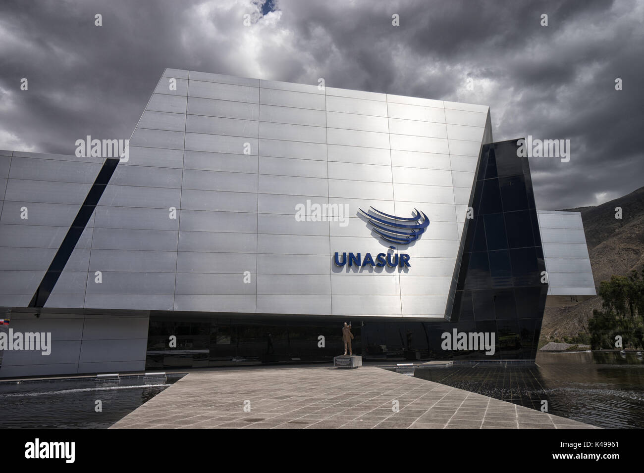 Quito modern architecture hi-res stock photography and images - Alamy