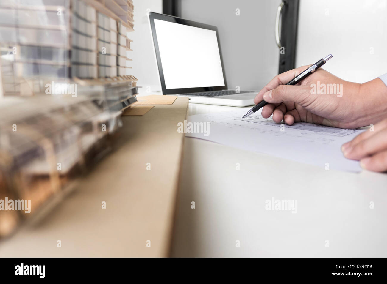 Engineer hand drawing plan hi-res stock photography and images - Alamy