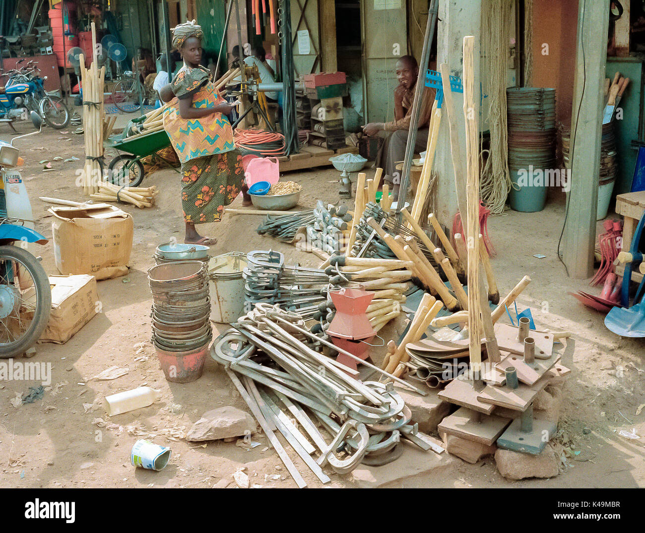 Hardware shop africa hi-res stock photography and images - Alamy