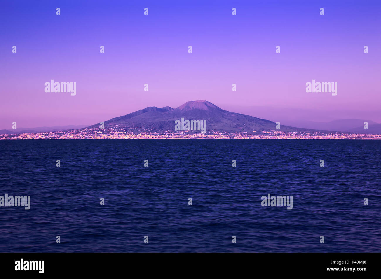 Famous vesuvius crater hi-res stock photography and images - Alamy