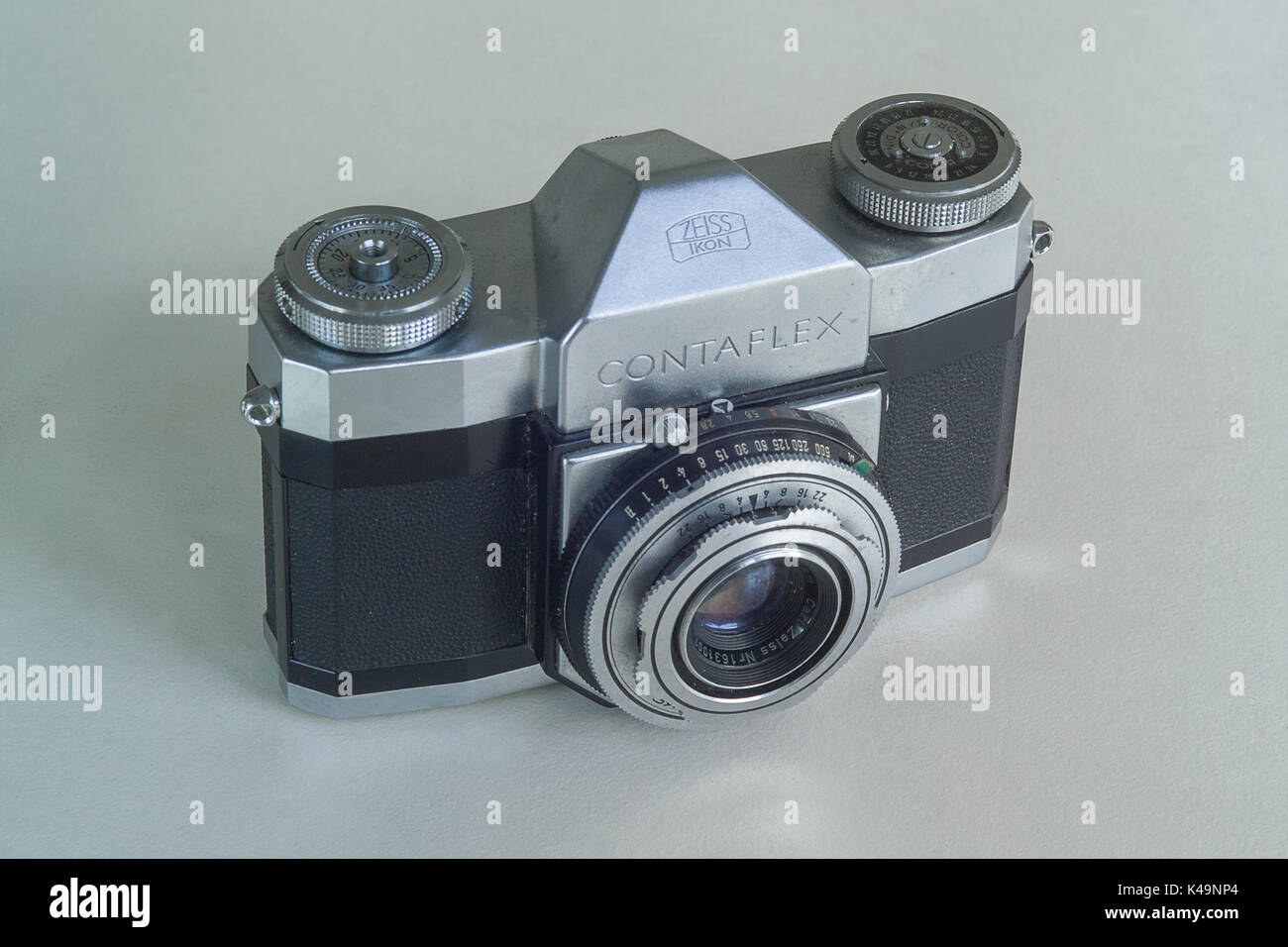 Zeiss Ikon Contaflex Ii Stock Photo - Alamy