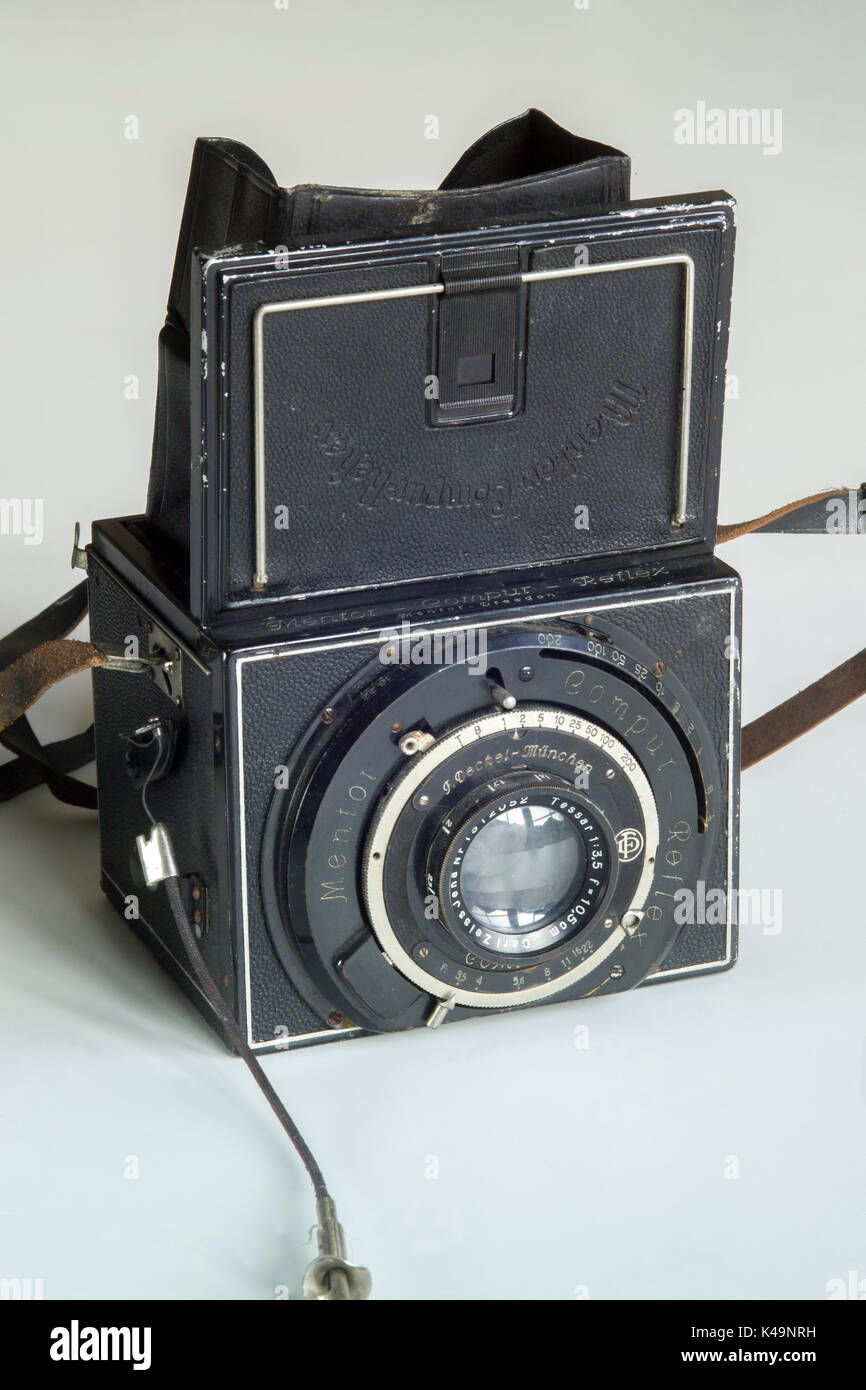 Mentor Compur Reflex Stock Photo - Alamy