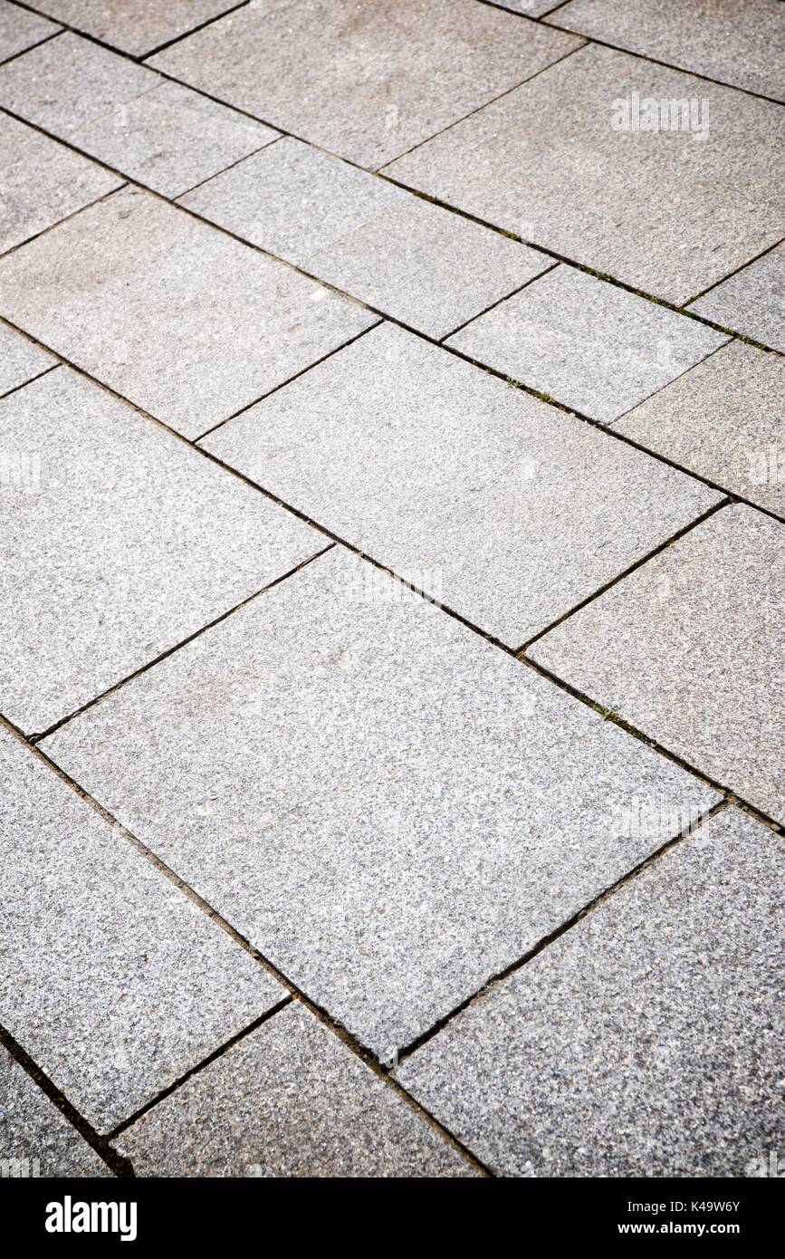 Diagonal paving design hi-res stock photography and images - Alamy