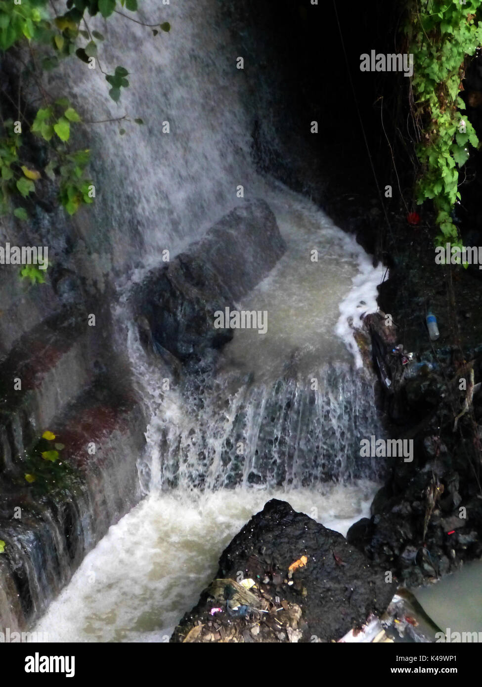 Dirty rivers in the philippines hi-res stock photography and images - Alamy