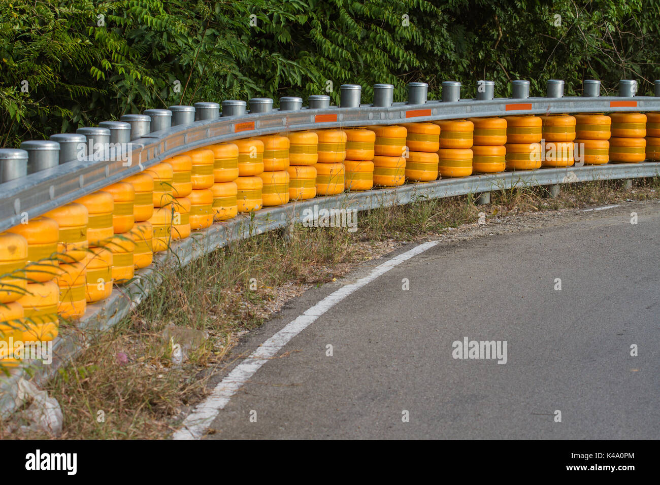 Guardrail system hi-res stock photography and images - Alamy