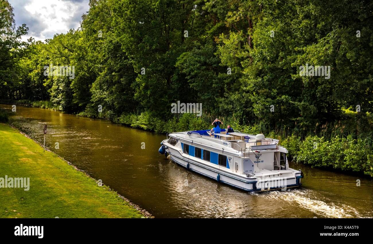 Boot jacht hi-res stock photography and images - Alamy