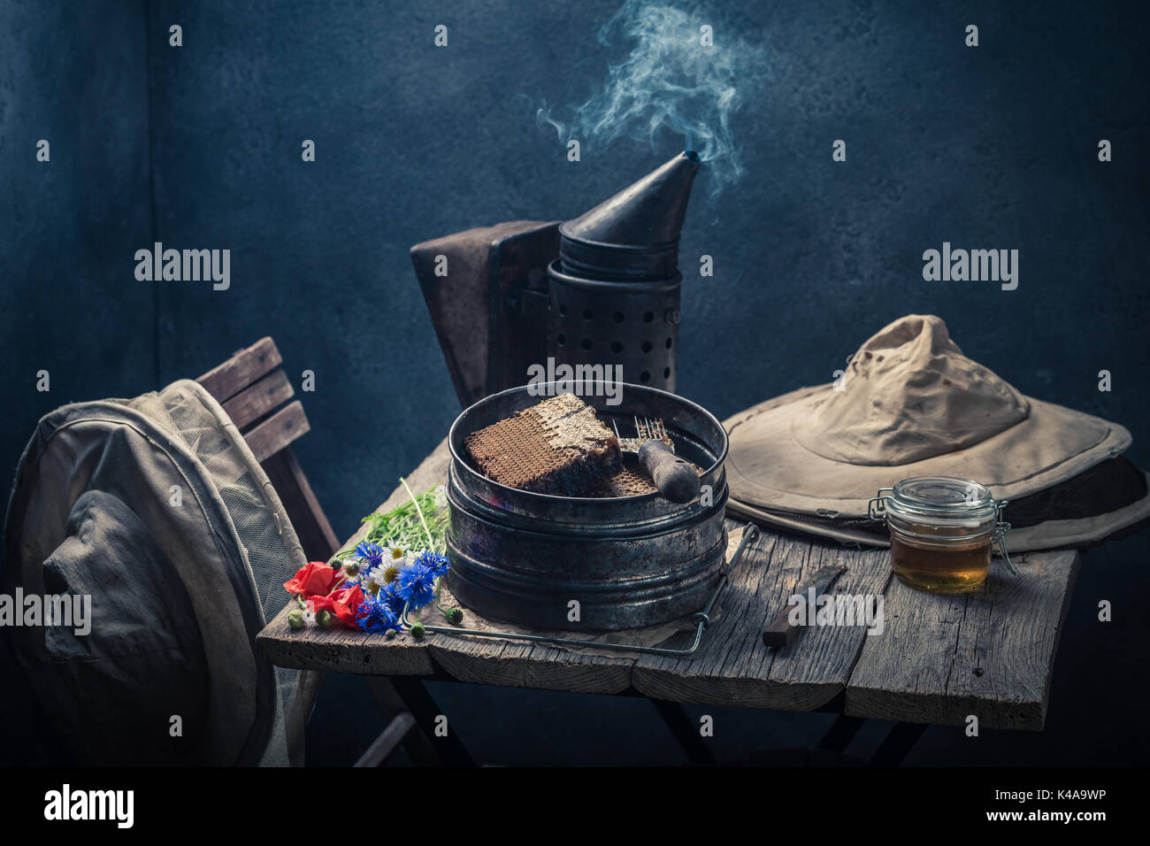 Beekeeping hats hi-res stock photography and images - Alamy