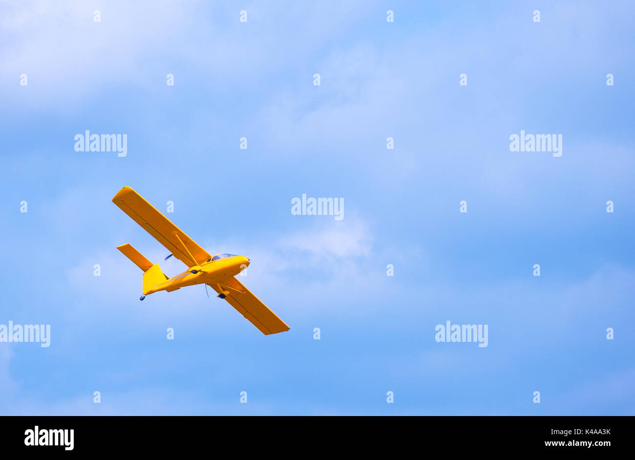 Bright yellow airliner hi-res stock photography and images - Alamy
