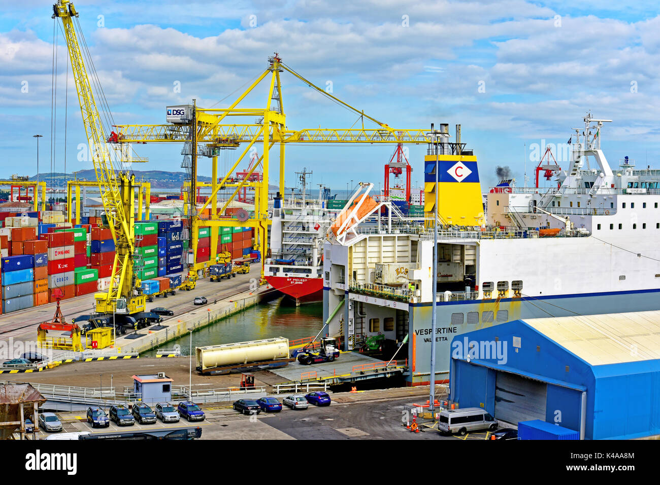 Ro ro ferry berth hi-res stock photography and images - Alamy