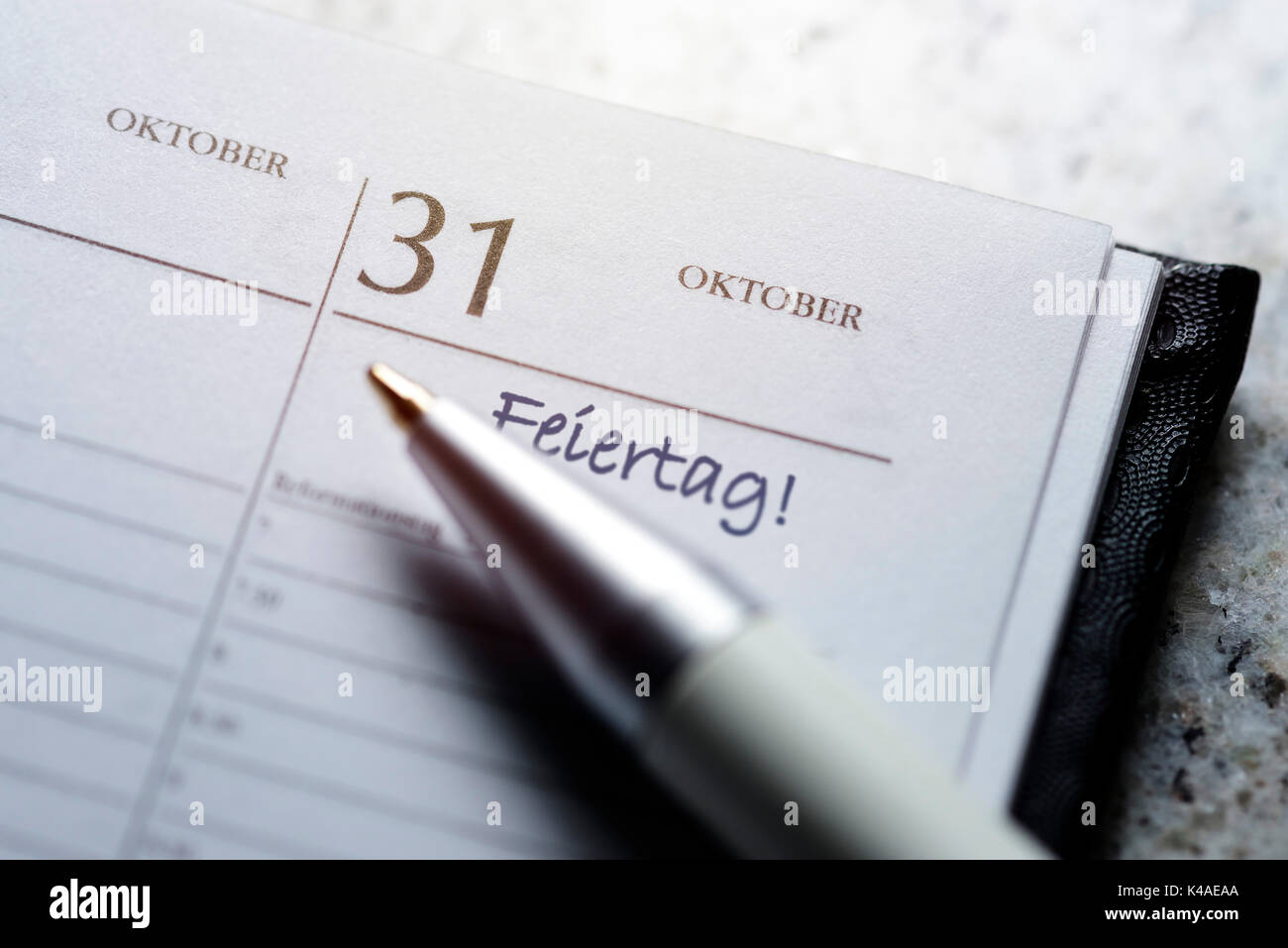Photo calendar sheet hi-res stock photography and images - Alamy