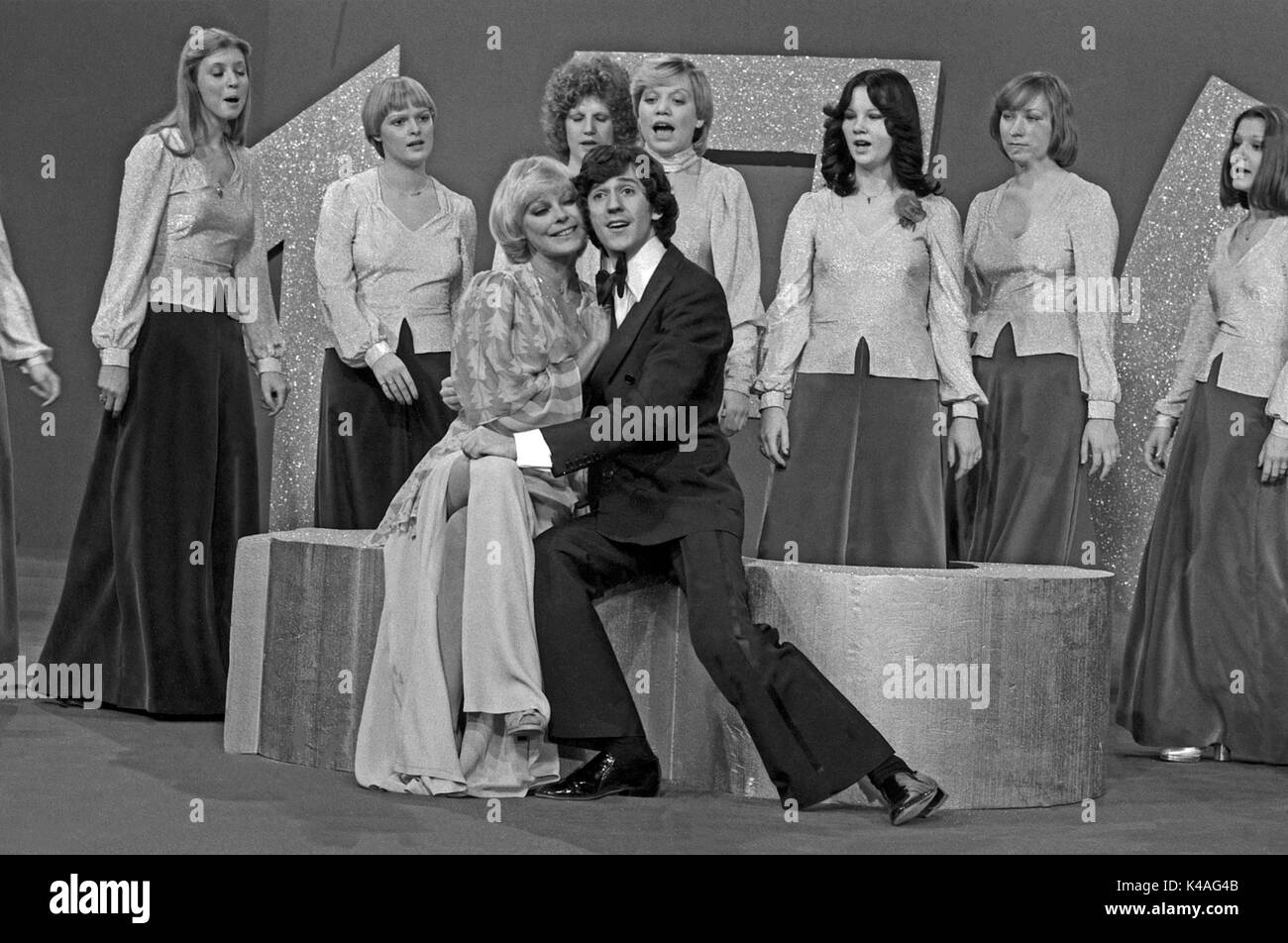 Deutsche Schauspielerin und Sängerin Elke Sommer zu Gast bei Ilja ...