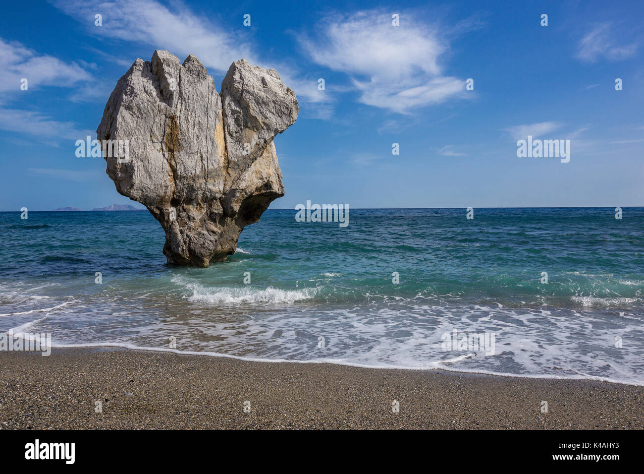 Heart rock beach hi-res stock photography and images - Alamy