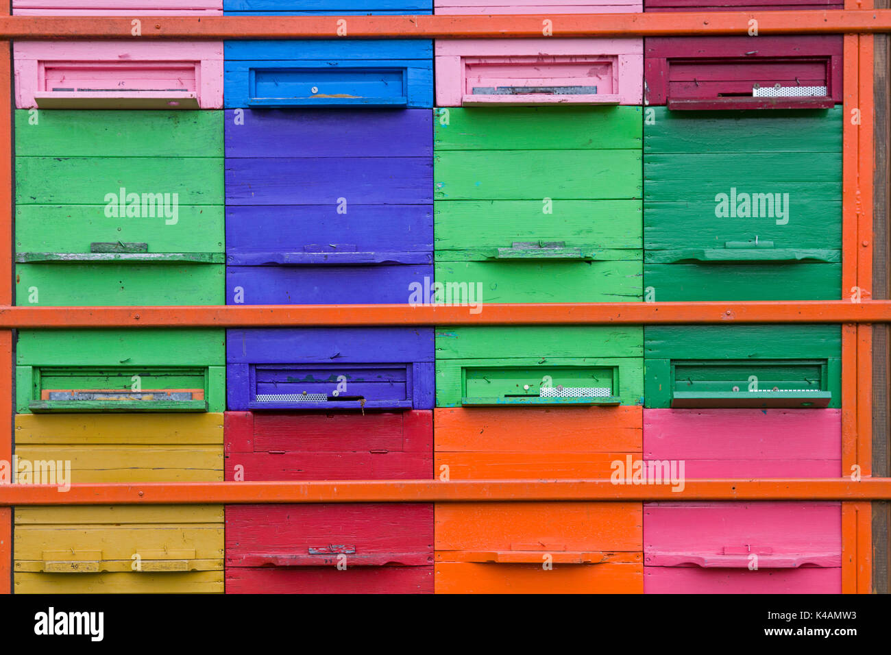 Different colours of honey hi-res stock photography and images - Alamy