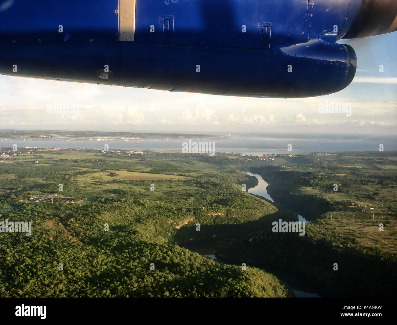 Cuba plane aerial hi-res stock photography and images - Alamy