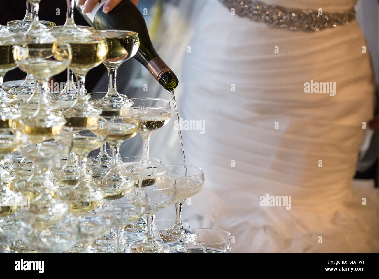 Champagne for the bride hi-res stock photography and images - Alamy