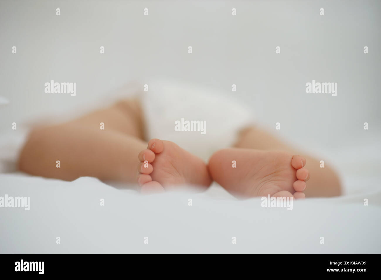 Children foots hi-res stock photography and images - Alamy