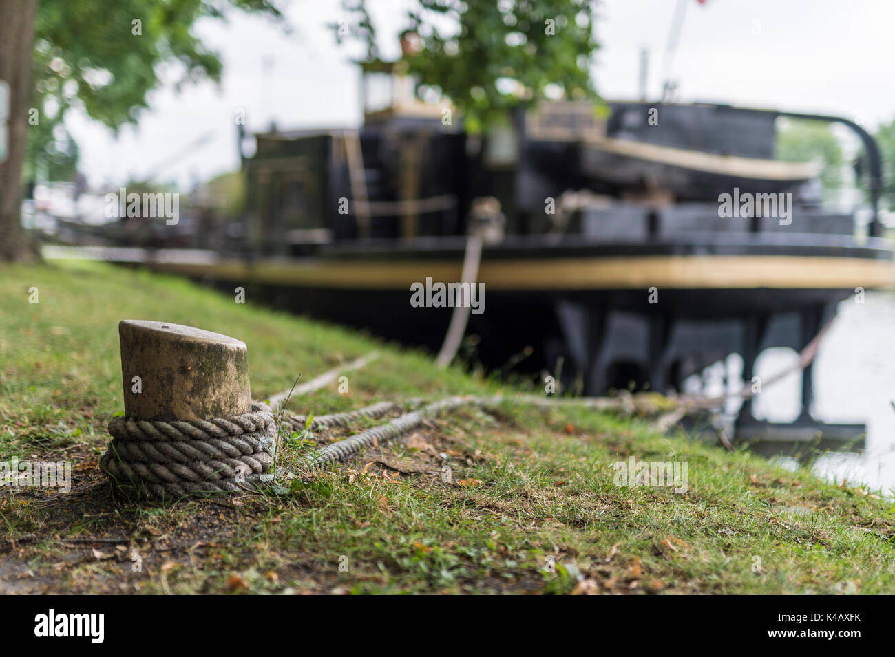 Wooden barge hi-res stock photography and images - Alamy