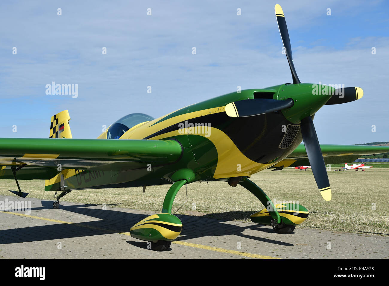 Propeller vehicles hi-res stock photography and images - Alamy
