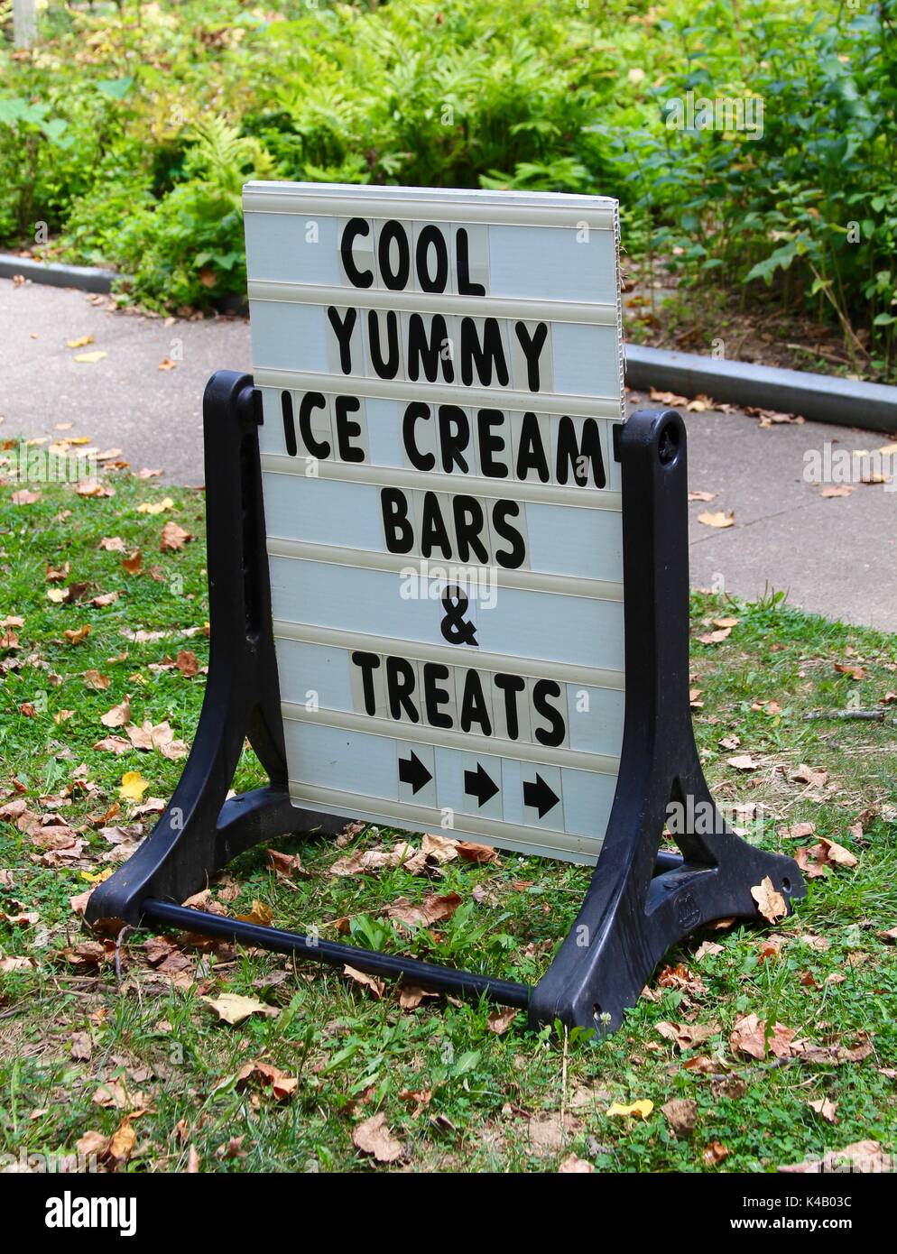 Hamilton garden sign hi-res stock photography and images - Alamy