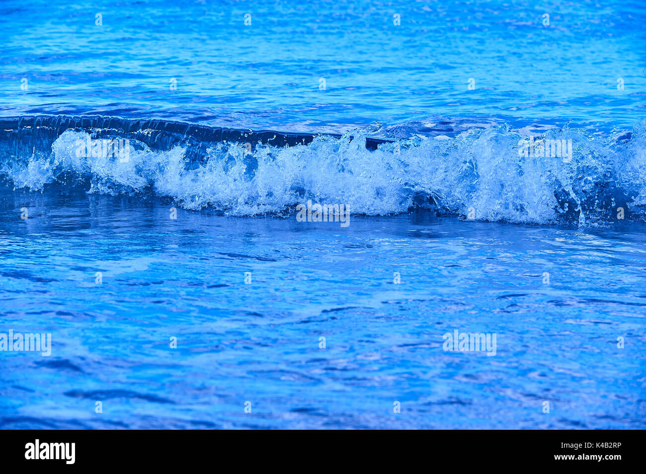 Small wave hi-res stock photography and images - Alamy