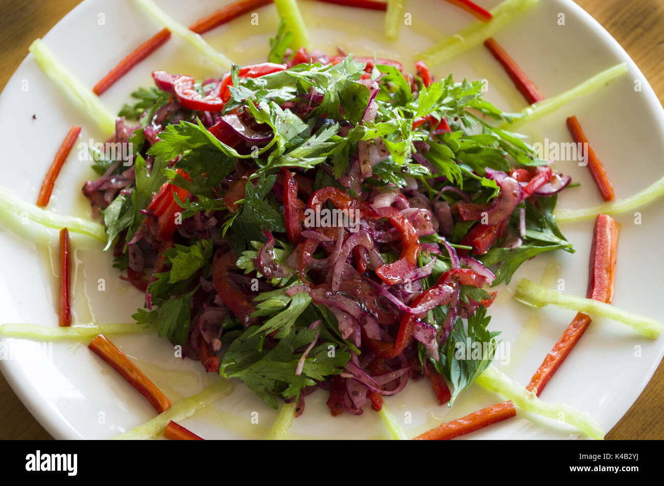 Sumac and onion salad Stock Photo - Alamy