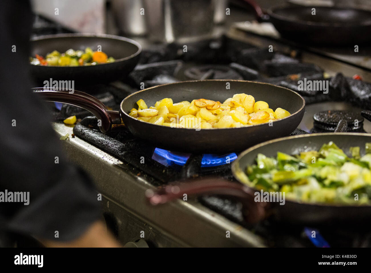 Steam gas stove hi-res stock photography and images - Alamy