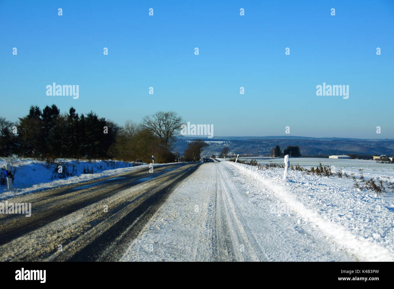 Down The Driven Snow On The Road Near Starkenburg In The Hunsrƒck Stock ...