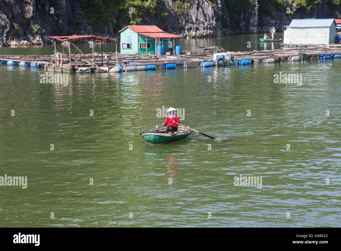 HAIPHONG, VIETNAM - AUGUST 2017: Floating village in Cat Ba islands ...