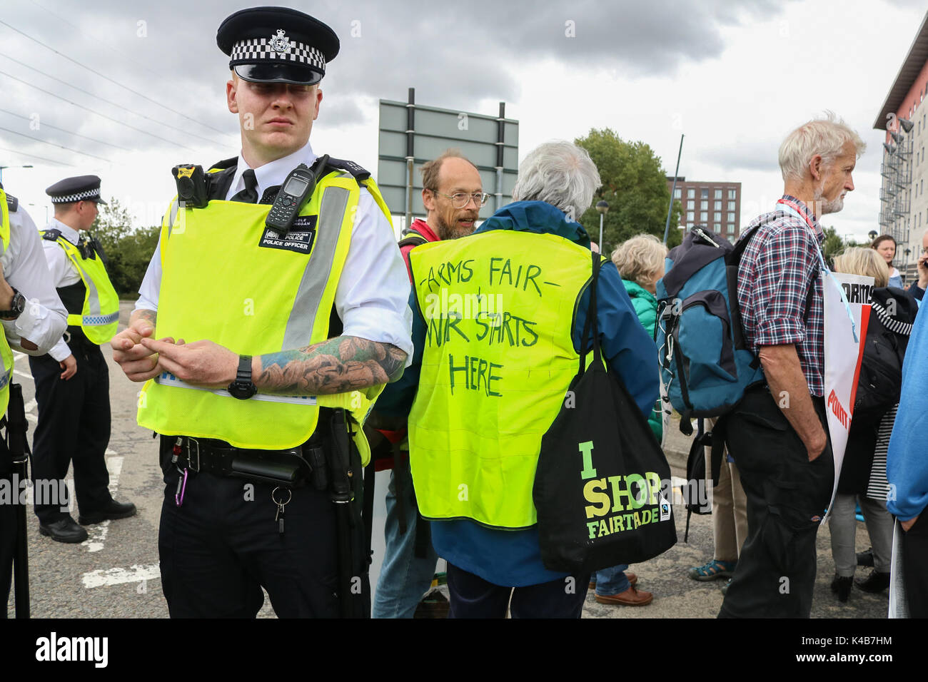 London, UK. 5th Sep, 2017. Peace campaigners frrom Quaker and ...