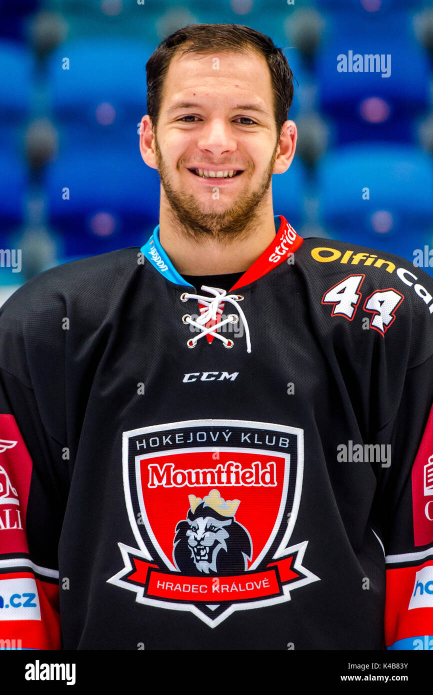 David mountfield hi-res stock photography and images - Alamy