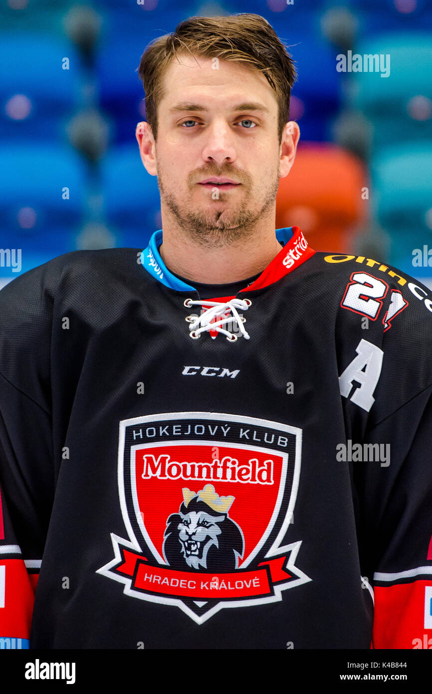 David mountfield hi-res stock photography and images - Alamy