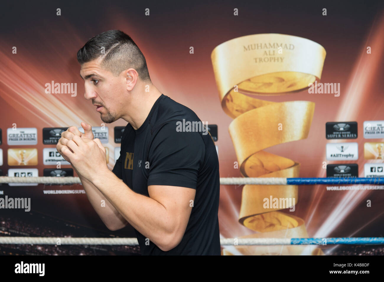 Berlin, Germany. 5th Sep, 2017. Marco Huck, during a smal training ...