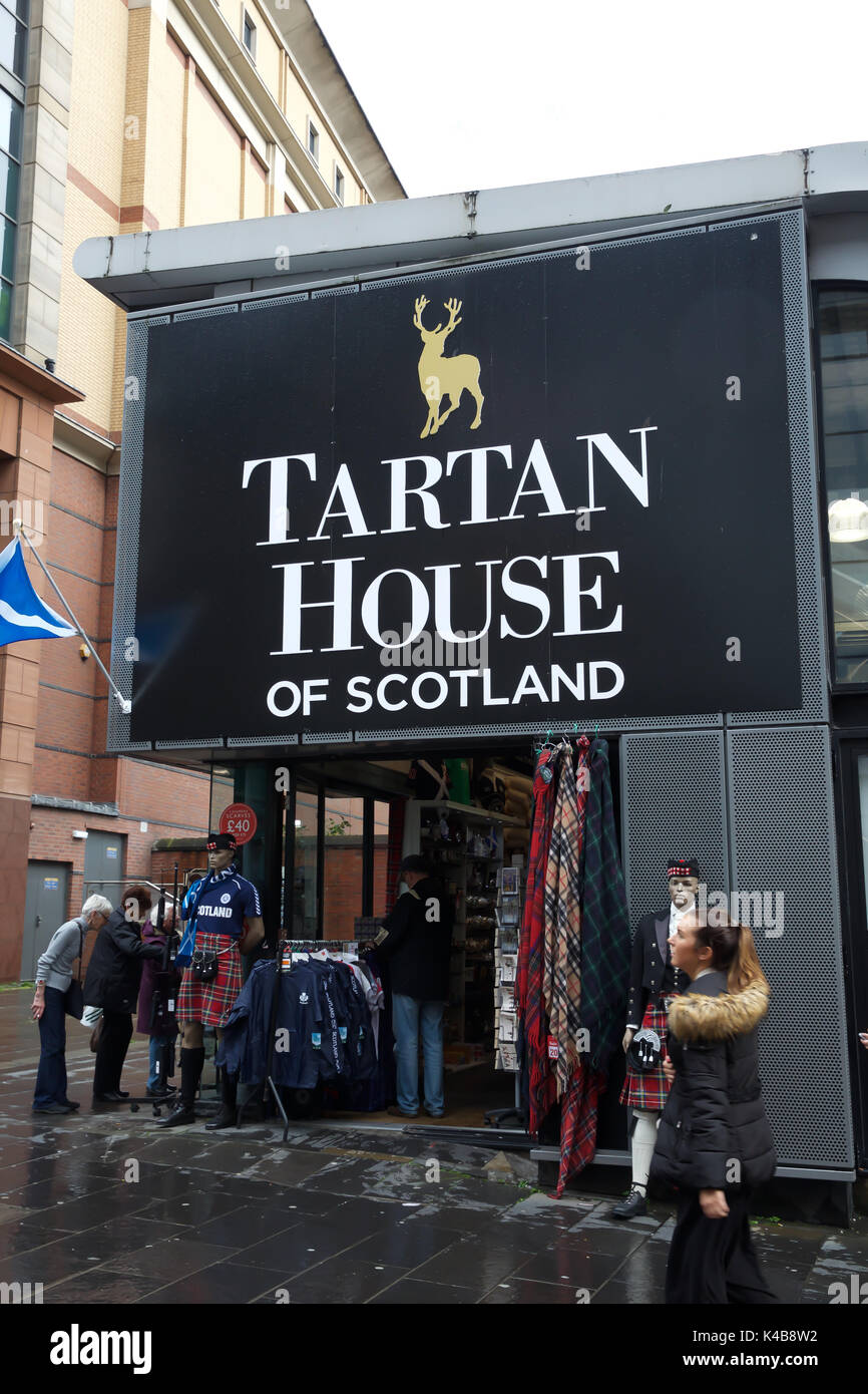 Glasgow, UK. 5th Sep, 2017. Grey and dismal skies over Glasgow after ...