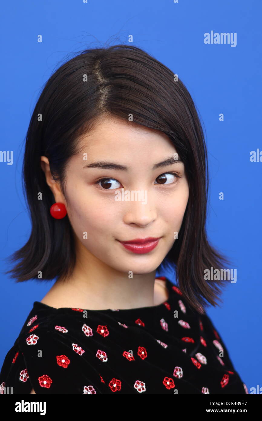 Suzu hirose hi-res stock photography and images - Alamy