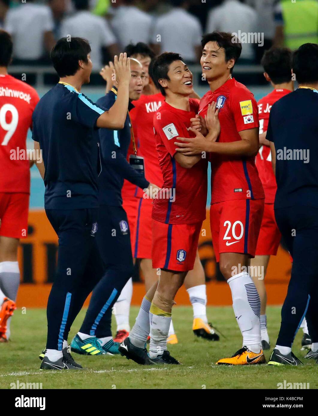 S. Korea draw with Uzbekistan, qualify for 9th World Cup finals South Korea's Lee Dong-kook (2nd ...