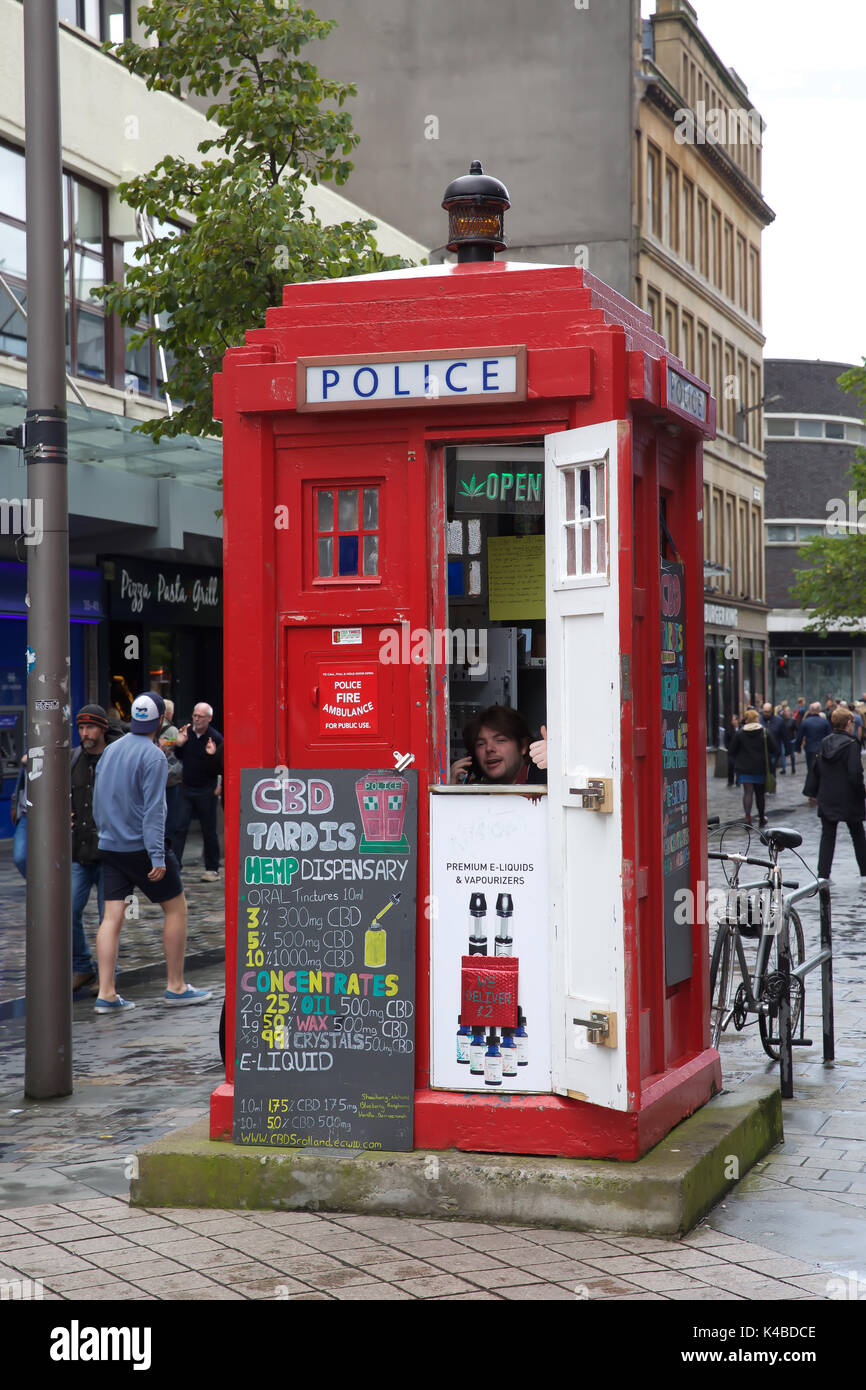 Glasgow red police box hi-res stock photography and images - Alamy
