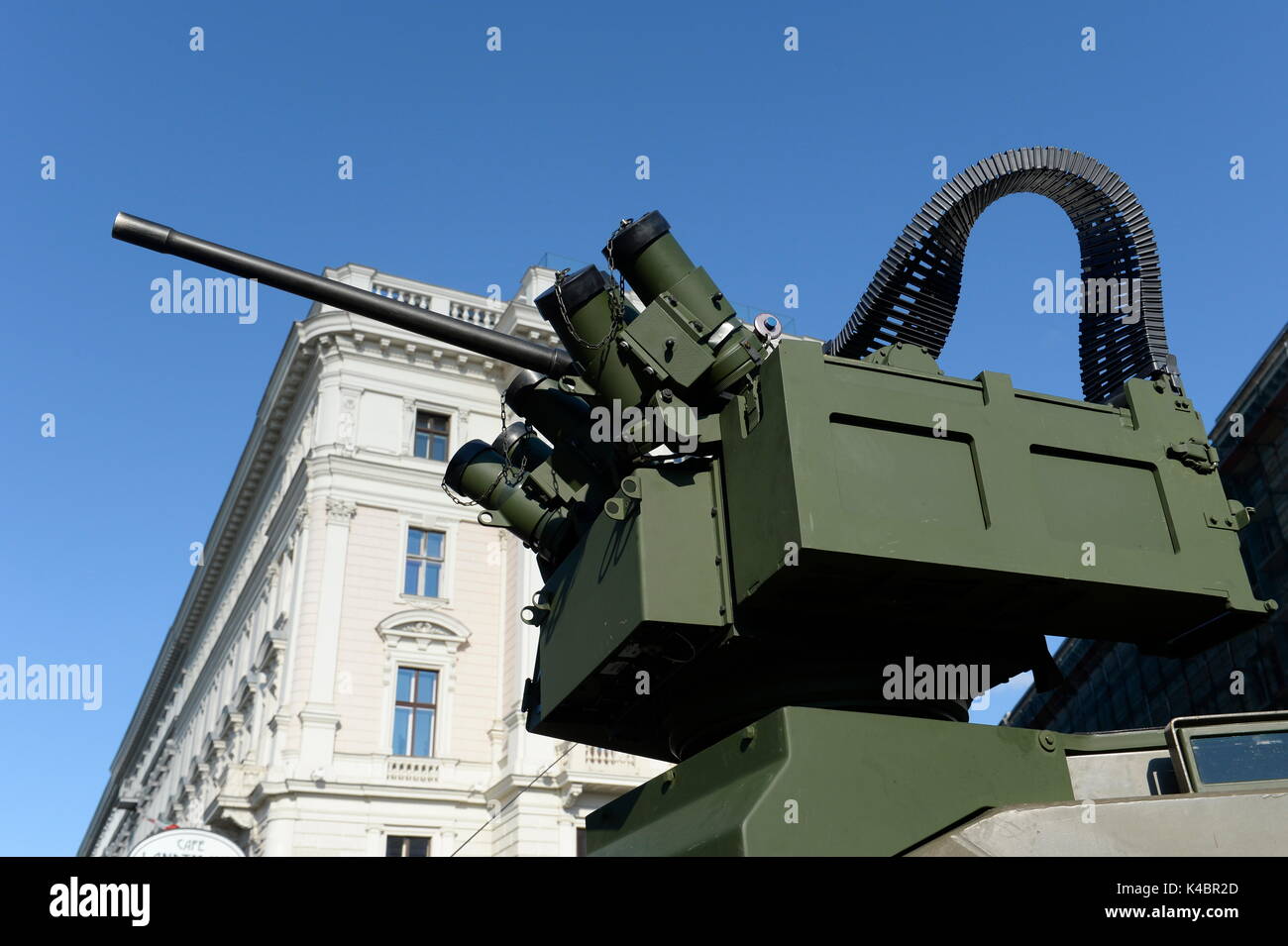 Austrian army tanks hi-res stock photography and images - Alamy