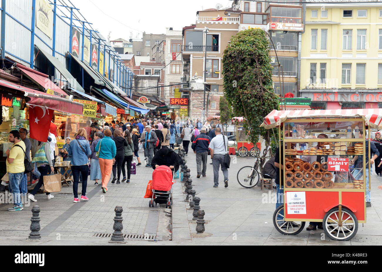 Istanbul Simit Stand High Resolution Stock Photography and Images - Alamy