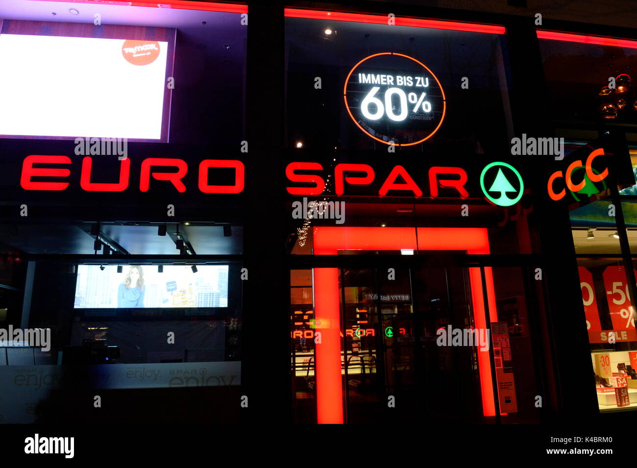 Spar Trading Chain In Vienna Stock Photo - Alamy