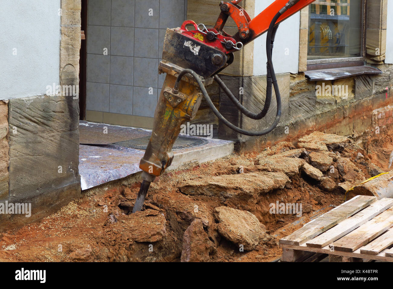 Excavator with cable hi-res stock photography and images - Alamy