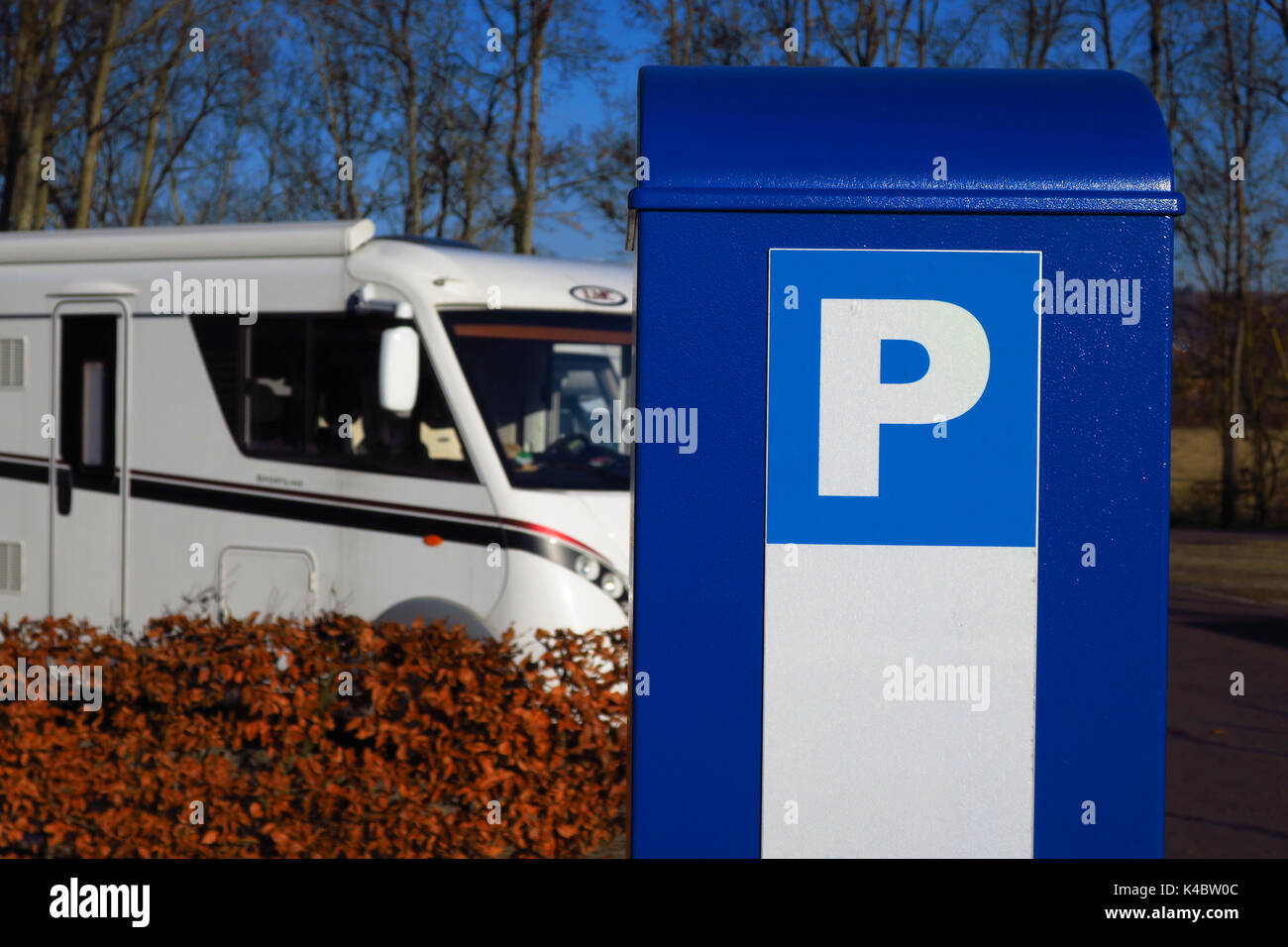 Hiking parking hi-res stock photography and images - Alamy
